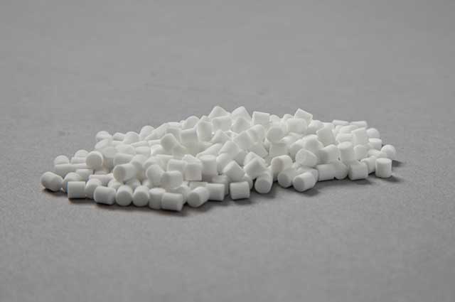 5070 - POREX® Hydrophobic Medium Pore Size Cylinder - Porex