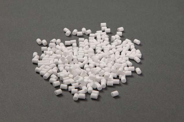 7618 - POREX® Hydrophobic Small Pore Size Cylinder - Porex